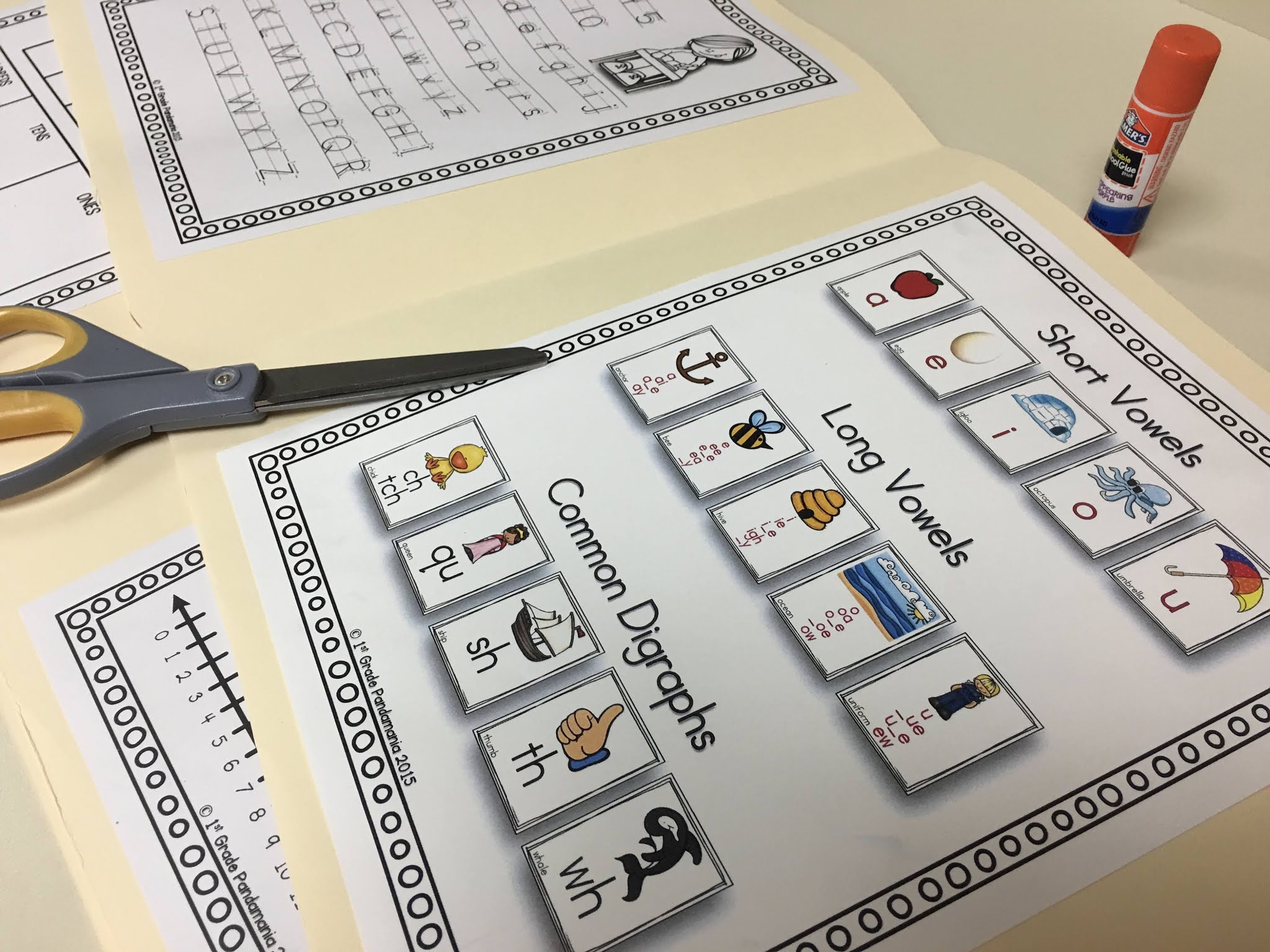 MUST Have: Privacy Resource Folders - 1st Grade Pandamania